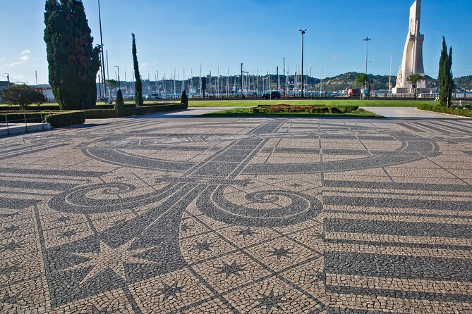 Belém District and the Salazar Dictatorship Legacy - Private Walking Tour - Guiding Principles and Tour Highlights