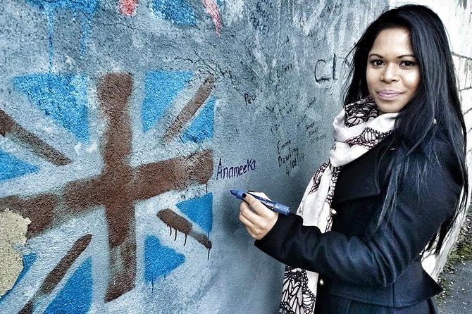 Belfast Iconic Mural Taxi Tour Private 2hr Adventure - Tour Schedule and Availability