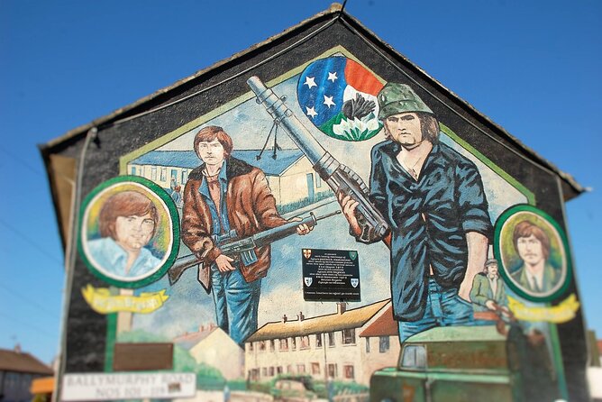 Belfast' Political War and Peace Private Taxi Tour 2 Hrs - Private Black Taxi Transportation With Knowledgeable Driver/Guide