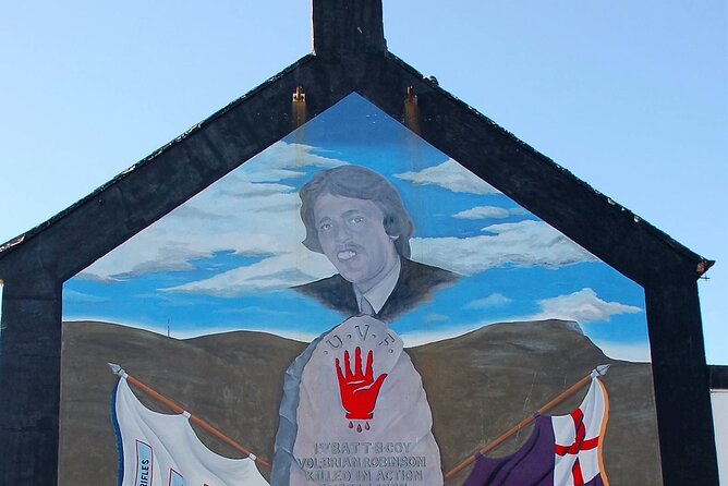 Belfast' Political War and Peace Private Taxi Tour 2 Hrs - Opportunities for Photos and Closer Looks