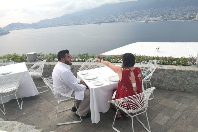 Bella Vista PRIVATE Al Fresco 3 Course Dinner Cliff Diver3Drinks - A Close Look at the Experience