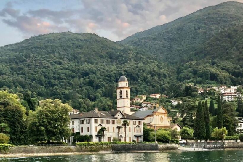 Bellagio: Lake Como Sunset Kayak Villas Experience - Key Points