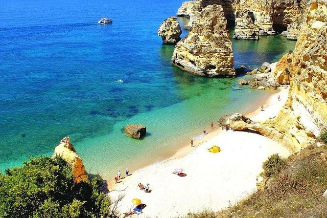 Benagil caves's kayak tour - The Guide: Knowledge, Safety, and Personal Touches