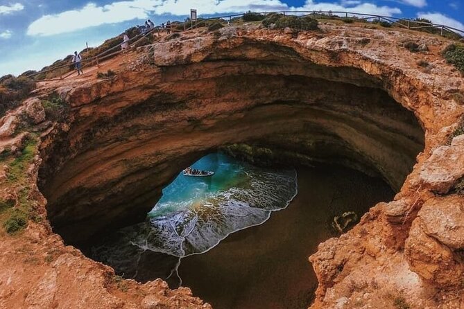 Benagil & Traditions - Key Points