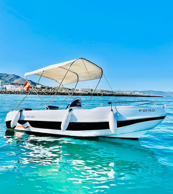 Benalmadena: 6-Seater Speedboat Rental Without a License - An In-Depth Look at the Experience