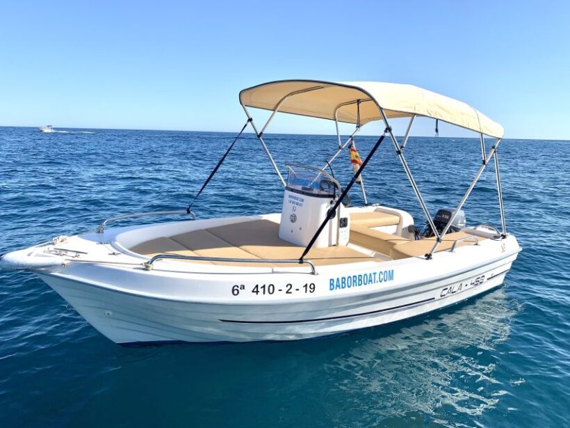 Benalmádena: Costa del Sol License-Free Boat Rental - An In-Depth Look at the Experience