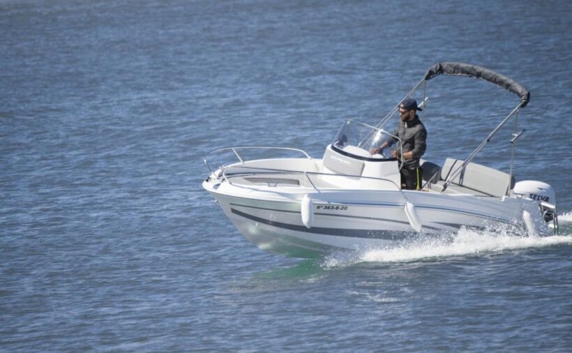 Benalmádena: No qualification! You are the captain! - Who Is This Experience Best For?