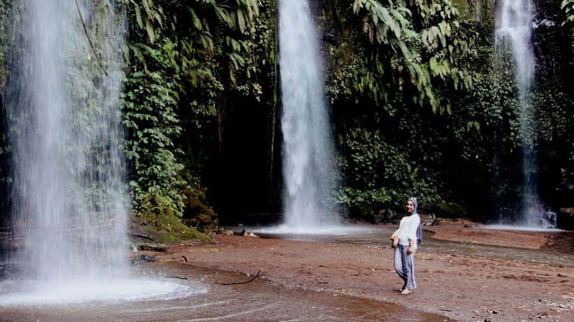 Benang Kelambu: Authentic Lombok Rice Field & Waterfall Tour - Detailed Breakdown of the Itinerary