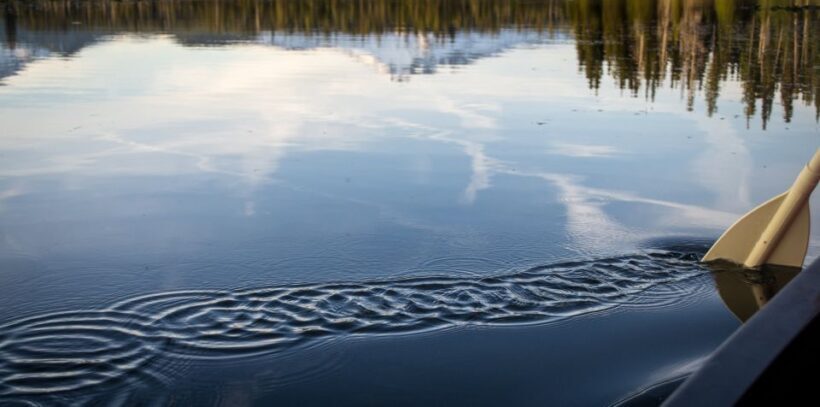 Bend: Deschutes River Guided Flatwater Kayaking Tour - A Gentle Introduction to Oregon’s Deschutes River