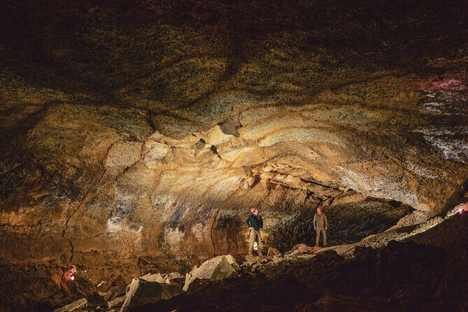Bend Oregon Guided Lava Tube Cave Tour - Key Points: