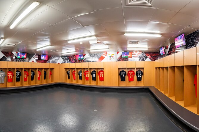 Benfica Stadium Tour and Museum Entrance Ticket - Taking in the Benfica Museum