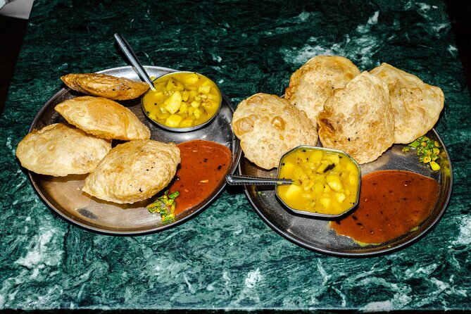 Bengali Nights Kolkata Food Tour with 13+ Tastings - The Expertise and Warmth of the Guide