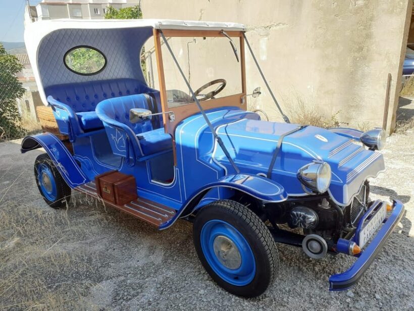 Benidorm: Modern carriage tour to Museo del Motor - Key Points