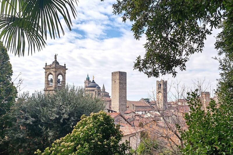 Bergamo: Upper Town Guided Tour with French-speaking Guide - Key Points