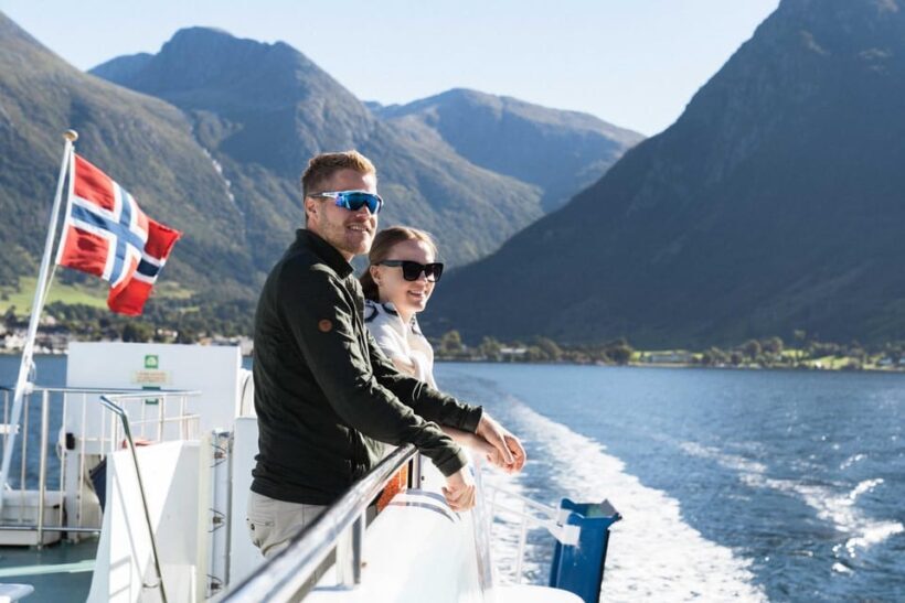 Bergen: Cruise to beautiful Rosendal by the Hardangerfjord - A Practical Look at the Experience