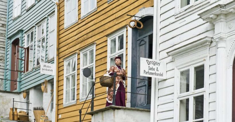 Bergen: Guided Car Tour with Old Bergen Museum & Fantoft - What’s Included and Why It Matters