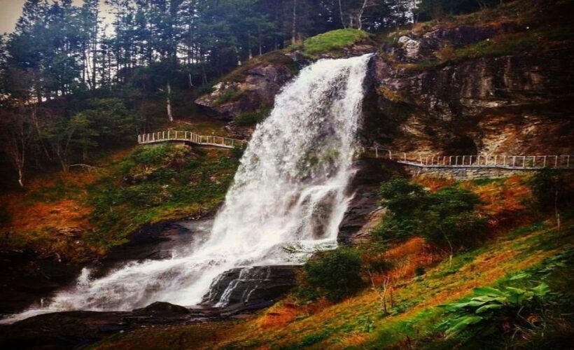 Bergen: Hardangerfjord, Voss Gondola & 3 Great Waterfalls - Lunch and Free Time in Eidfjord