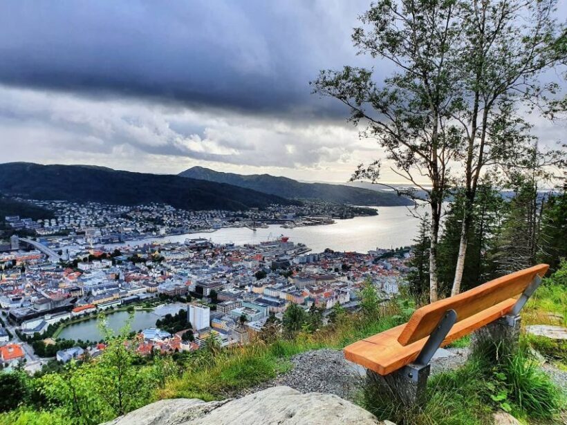 Bergen: Mountain hike on top of Bergen - Public tour - Authentic Experiences and Authenticity