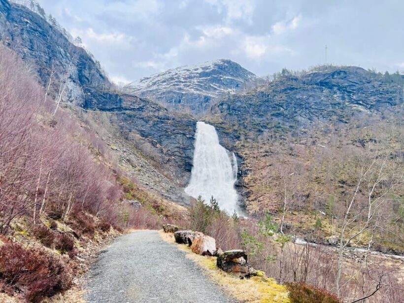 Bergen: Private City Tour with the Best of Hardangerfjord - Key Points