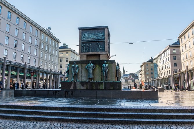 Bergen Private Walking Tour With A Professional Guide - Key Points