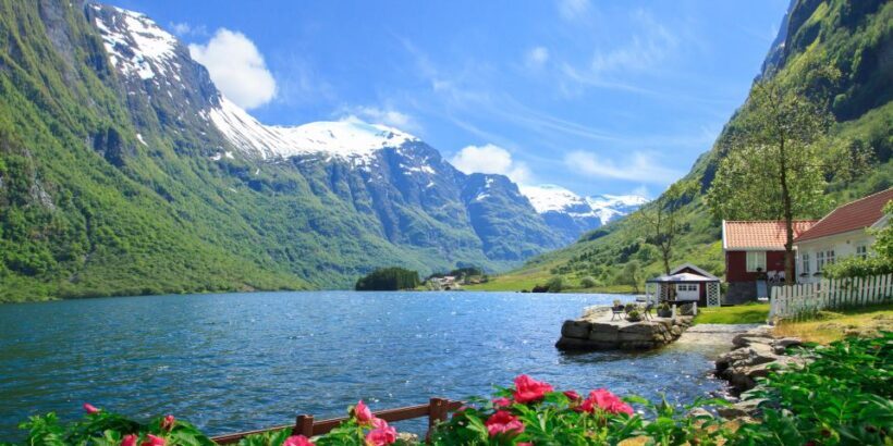 Bergen: Viking Village, Nærøyfjord Cruise & Flåm Railway - Highlights from Reviews