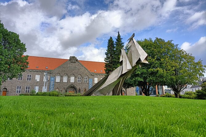 Bergens Landmarks and History: A Self-Guided Audio Tour - The Fløibanen Funicular