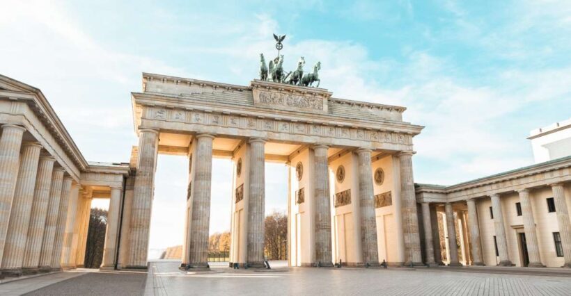 Berlin: 1-Hour Guided Tour of the Historic Center - Why You Might Love This Tour