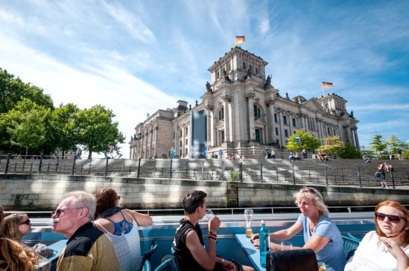 Berlin: 3.25-Hour Spree & Landwehrkanal Boat Tour - What to Expect from the Cruise Experience