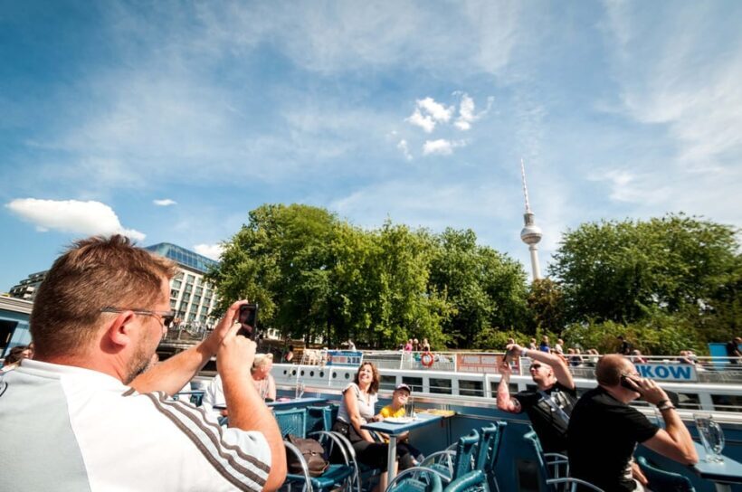 Berlin: 3.25-Hour Spree & Landwehrkanal Boat Tour - Who Will Love This Tour?