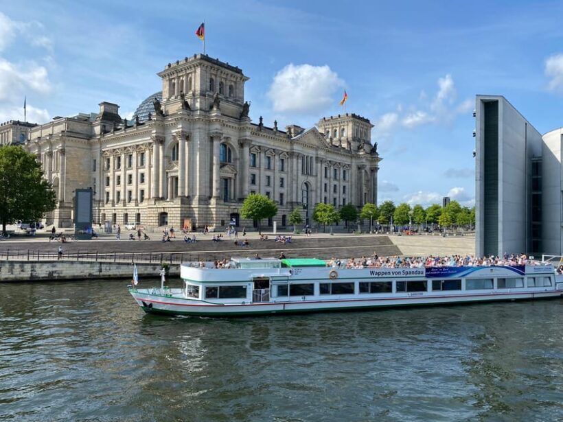 Berlin: 3.5-Hour Sightseeing Cruise on the Spree River - FAQ