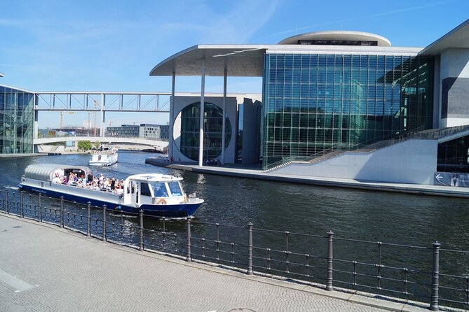 Berlin 4-Course Sunset Dinner Cruise Including Drinks - Authentic Feedback from Travelers