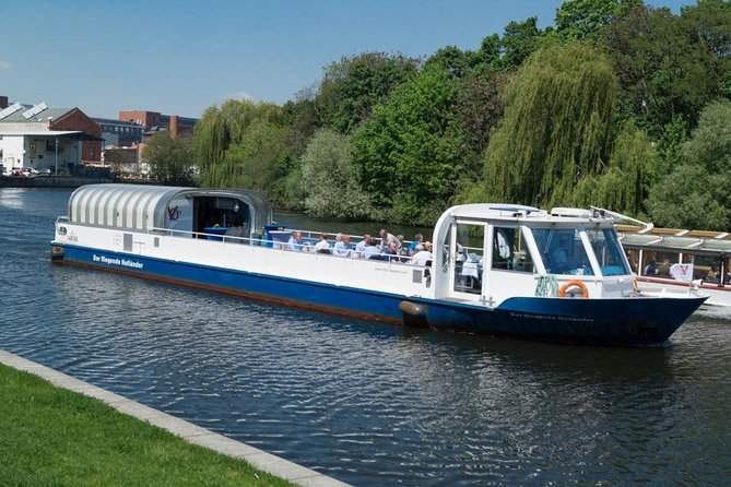 Berlin 4-Course Sunset Dinner Cruise Review - Accessibility and Age Requirement