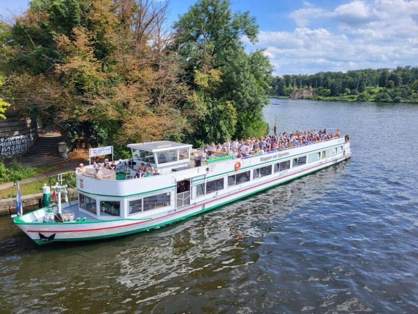 Berlin: 7 Lakes Boat Tour through the Havel Landscape - Authentic Experiences and Traveler Feedback