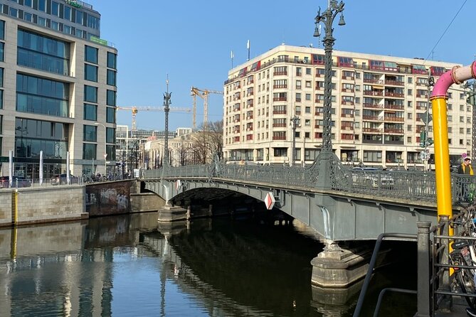 Berlin Battlefield Tour - Operation Berlin 1945 (Small Group) - Tour Logistics: Meeting Points and Transportation