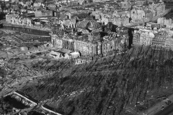 Berlin Battlefield Tour - Operation Berlin 1945 (Small Group) - What to Expect: Tour Inclusions and Accessibility