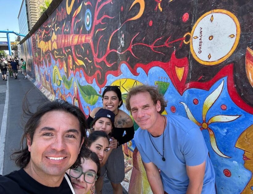 Berlin: Berlin Wall & East Side Gallery Walking Tour - The Tour Experience in Detail