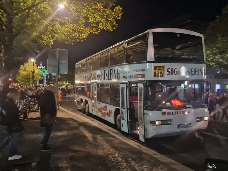 Berlin: Bus Tour by Night with Live Commentary - A Deep Dive into the Nighttime Berlin Bus Tour