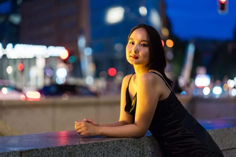 Berlin by Night: Private Photoshoot at Illuminated Cityscape - A Closer Look at the Experience