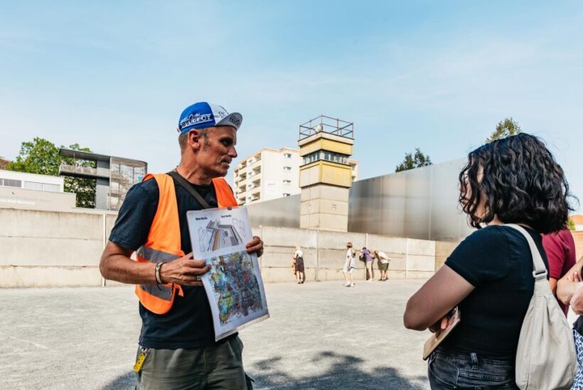 Berlin: Cold War Era History Guided Bike Tour - Highlights from Reviews