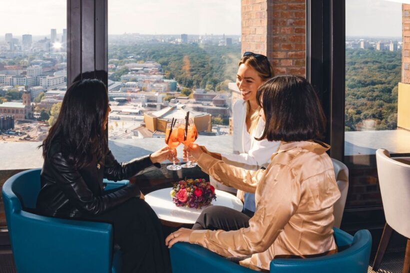 Berlin: Combo-Ticket for Panoramapunkt with Crémant at Café - Authentic Insights & Reviews