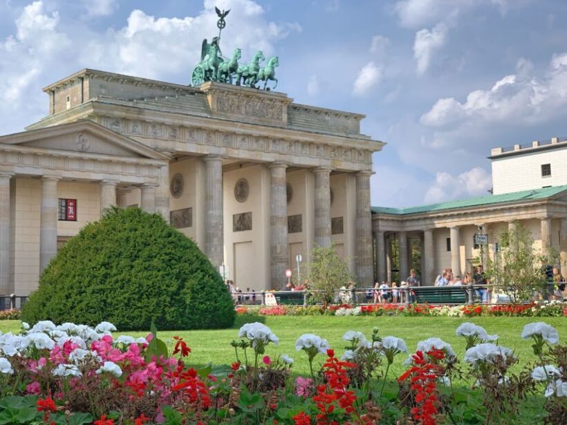 Berlin: Discover Berlin Walking Tour - The Itinerary: A Walk Through Berlin’s Most Iconic Landmarks