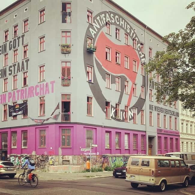 Berlin: DIY & Subculture Sightseeing in a 1972 Ford Van! - Authentic Stories & Real Reviews