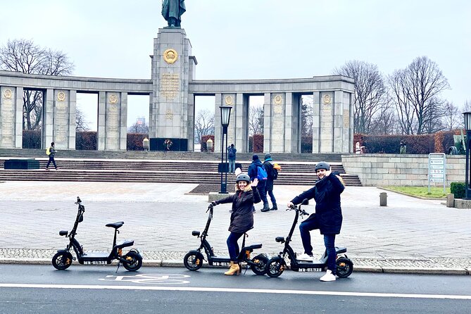 Berlin E-Scooter Sightseeing Tour - Exploring Berlins Landmarks