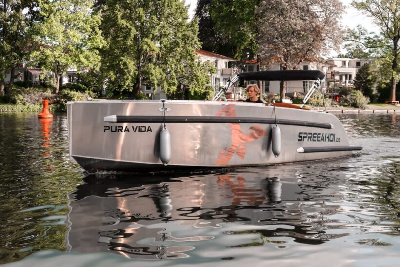 Berlin: Electric Boat Rental for self-driving 4 hrs - Navigating the Berlin Waterways: What You Can Expect