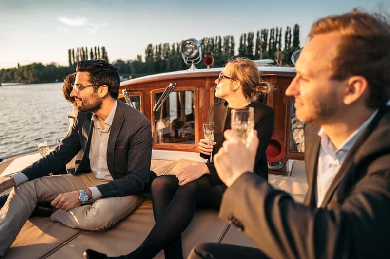 Berlin: Evening Yacht Cruise with Aperitif & Dinner Upgrade - The Experience as Described by Guests