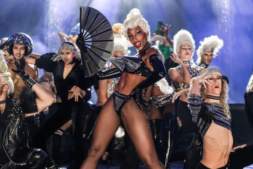 Berlin: FALLING | IN LOVE Grand Show Friedrichstadt-Palast - Who Will Love This Show?