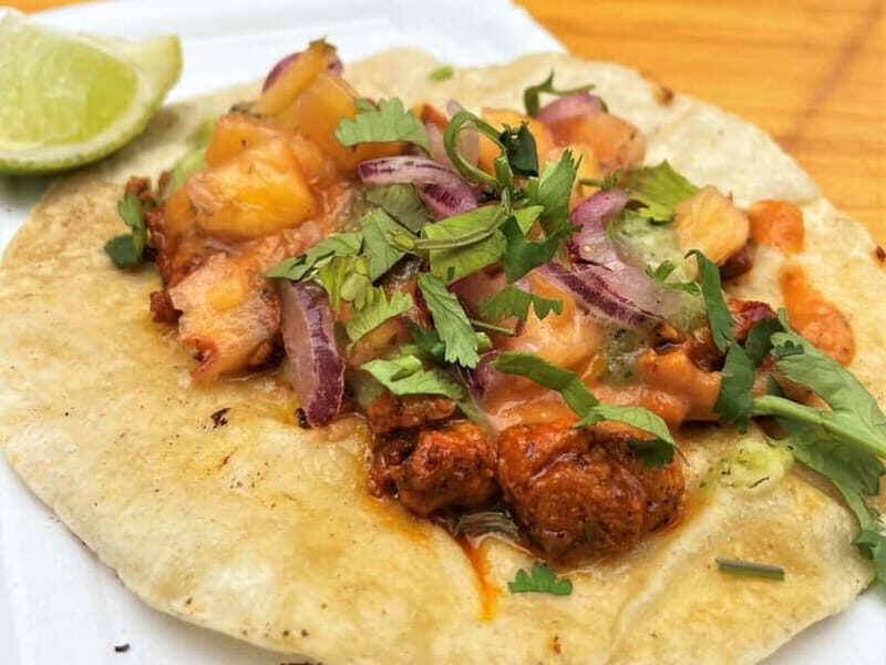 Berlin: Guided Street Food Tour with Tastings - The Atmosphere and Social Element