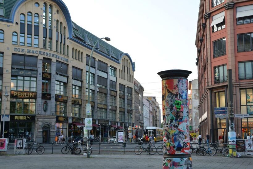 Berlin: Hackesche Höfe Courtyards Walking Tour - Final Thoughts
