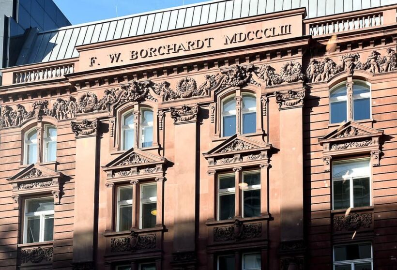 Berlin: Hidden gems around the Gendarmenmarkt - Guided walking tour - Personalities and cultural threads