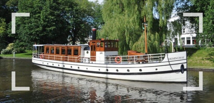 Berlin: Historic Boat Sightseeing City Center Tour - The Experience and Reviews